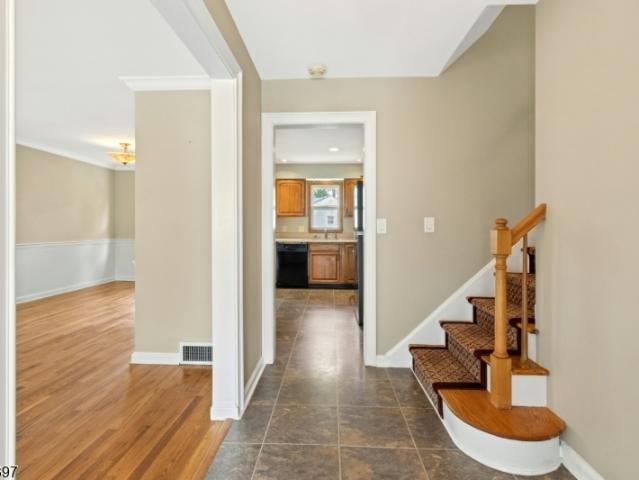 1 Aberdeen Ct
