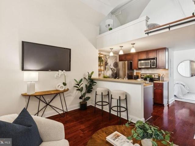 1 academy circle, 219, philadelphia, pa 19146