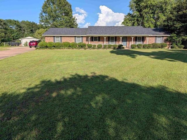 1 Adcock Cir, McGehee, AR 71654
