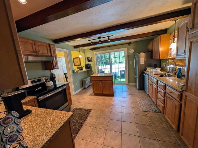 1 Agate Ave, Worcester, US, MA