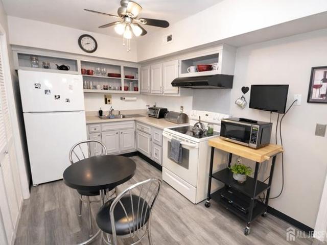 1 Alabama Ct Unit D, Old Bridge, NJ 07747