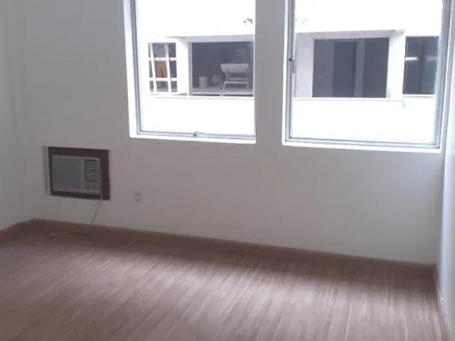 1 aluguel Grátis! Sala comercial no Petrópolis