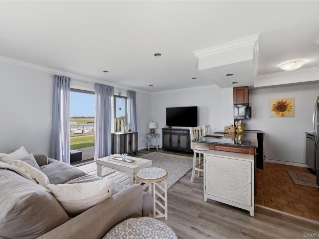 1 Anchorage Way 111