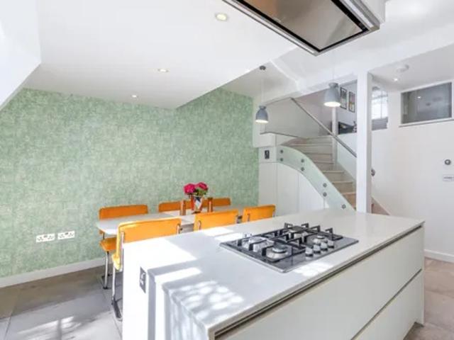 1 Antrim Road, London, NW3 4XL, United Kingdom | 5 bed house for rent #165952017 | Rentberry