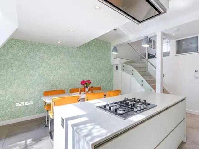1 Antrim Road, London, NW3 4XL, United Kingdom | 5 bed house for rent #168073634 | Rentberry