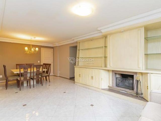 1 apartamento por andar.