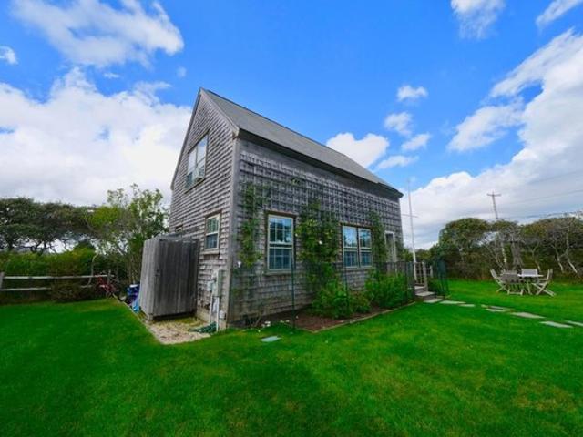 1 Arlington St, Nantucket, MA 02554