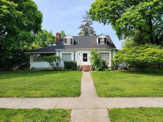 1 Arnold Blvd, Poughkeepsie City, NY 12603