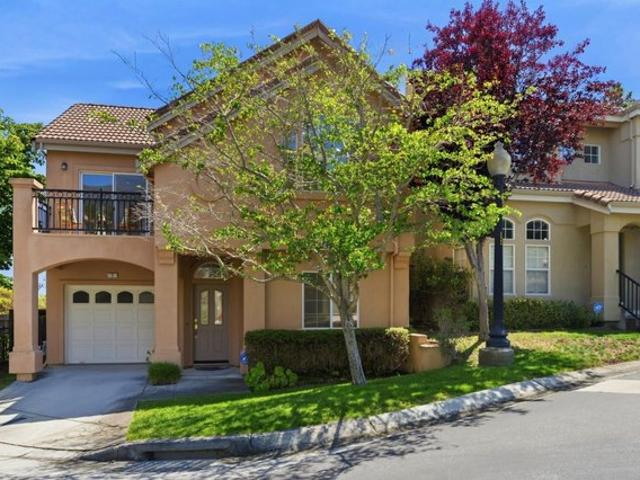 1 Arroyo View Cir, Belmont, CA 94002
