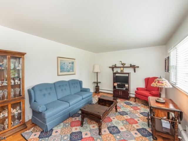 1 Aspen Rd