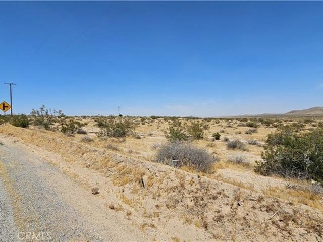 1 Buckhorn Trl, Helendale, CA 92342