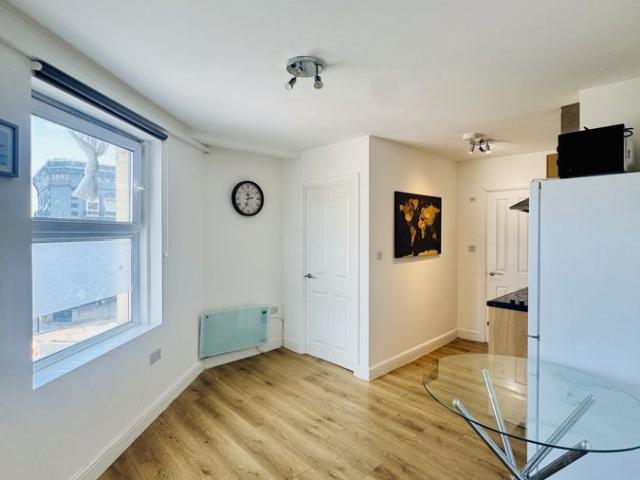1 Balaam Street E13, 1 bed flat to rent, £1,150 pcm | PrimeLocation