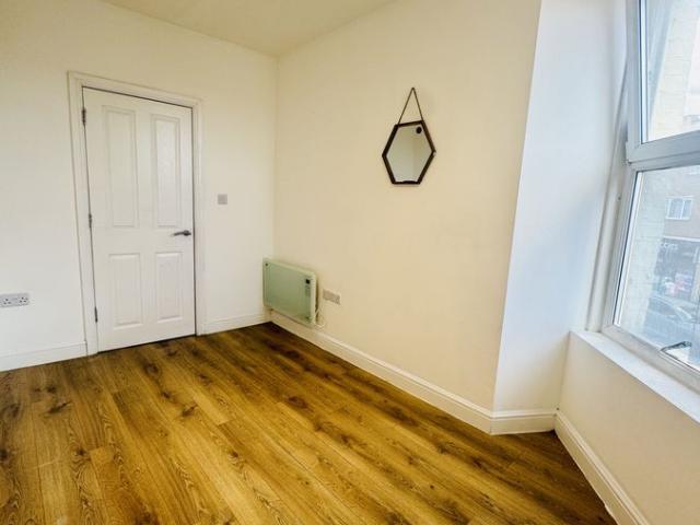 1 Balaam Street E13, 1 bed flat to rent, £1,350 pcm | PrimeLocation