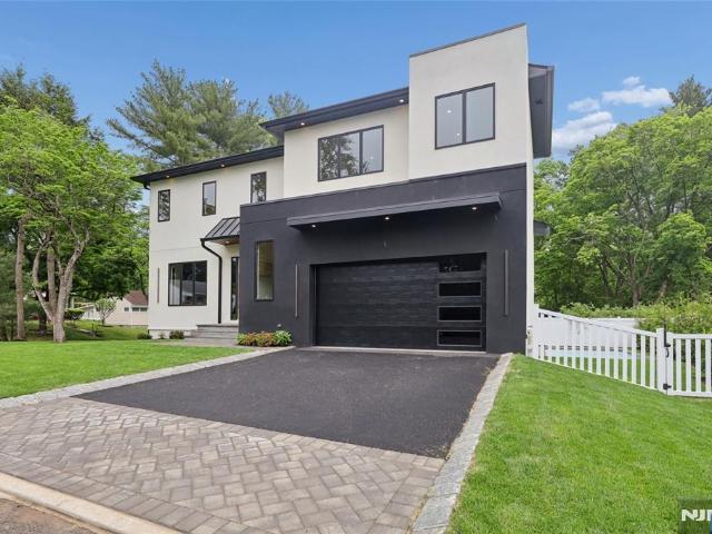1 Bancroft Place