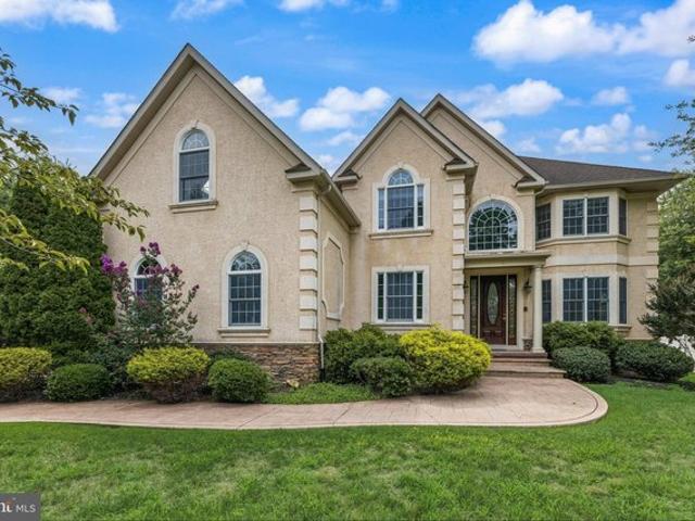 1 Barney Ln, Voorhees, NJ 08043