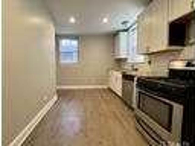 1 Bath In Chicago IL 60645