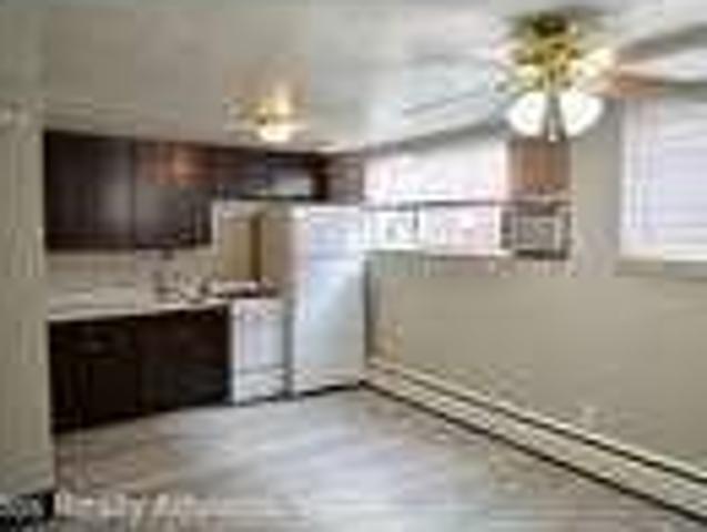 1 Bath In Denver CO 80210