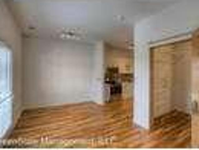 1 Bath In Omaha NE 68131