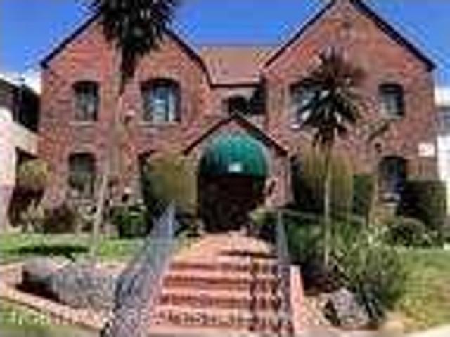 1 Bath In LOS ANGELES CA 90019