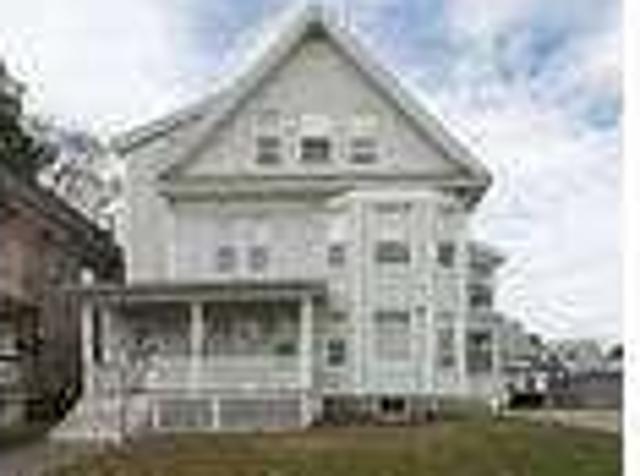 1 Bath In Lawrence MA 01843