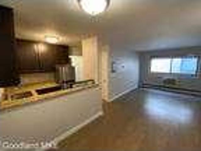 1 Bath In Milwaukee WI 53202