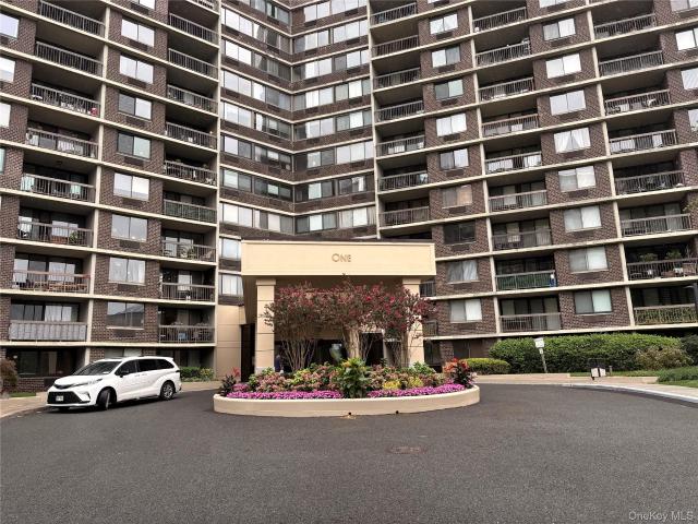 1 Bay Club Drive 18L