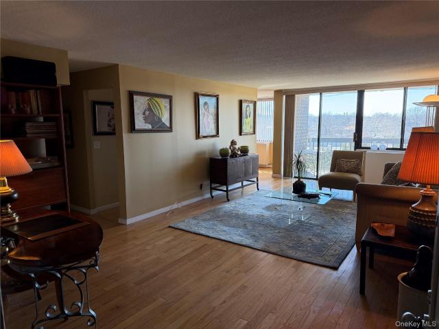 1 Bay Club Drive 7M