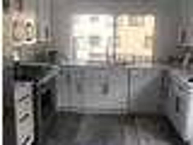 1 bd Available in 3 bd 2.5 ba Townhome!