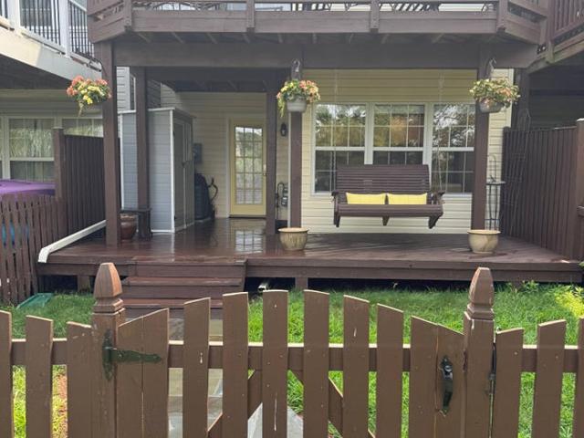 1 Bd Ba Charming Lakeside Retreat
