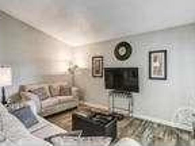 1 Bd 1 Ba $1375/Mo