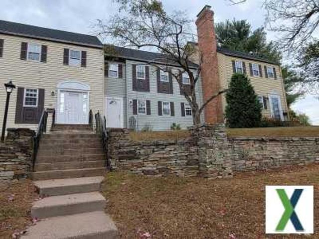 1 bd, 1 ba, 1800 sqft Townhome for rent Glastonbury, Connecticut