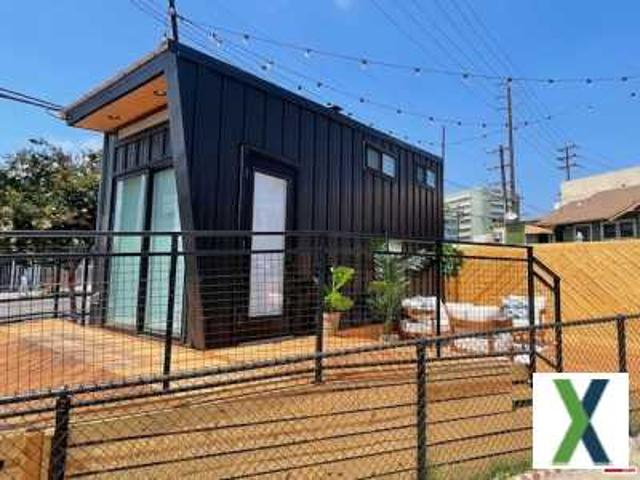 1 bd, 1 ba, 368 sqft Home for sale Hollywood, California