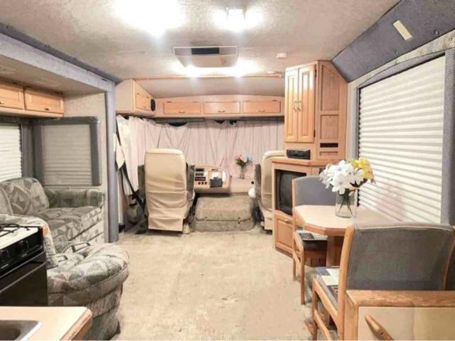 1 BD 1 BA