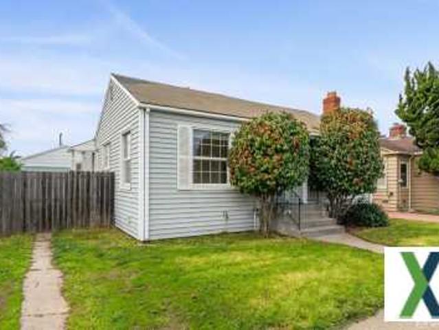 1 bd, 3 ba, 1211 sqft Home for sale San Pablo, California