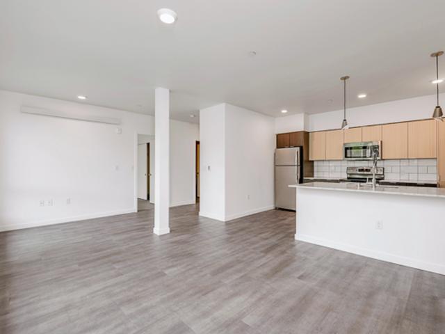 1 Bed/1 Bath Income restricted IZ Apartment in Interbay. Large Windows, Modern Finishes, Great Neighborhood! 6 Weeks Free! Tour Now!