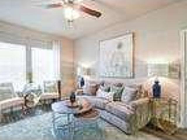 1 Bed 1 Bath $1071/mo