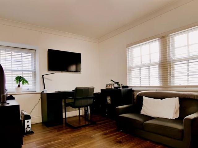 1 Bed 1 Bath