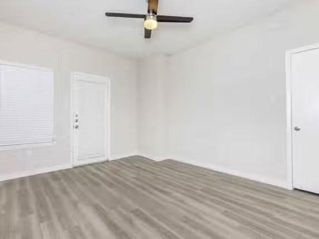 1 Bed 1 Bath