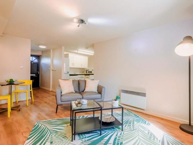 1 Bed 1 Bath