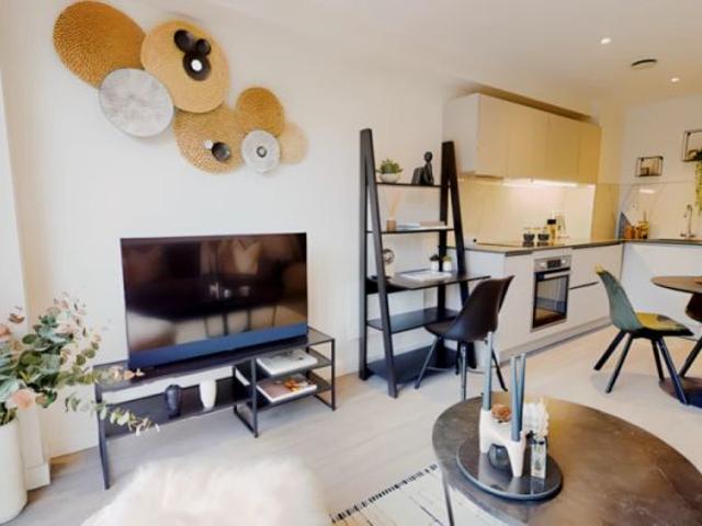 1 Bed 1 Bath