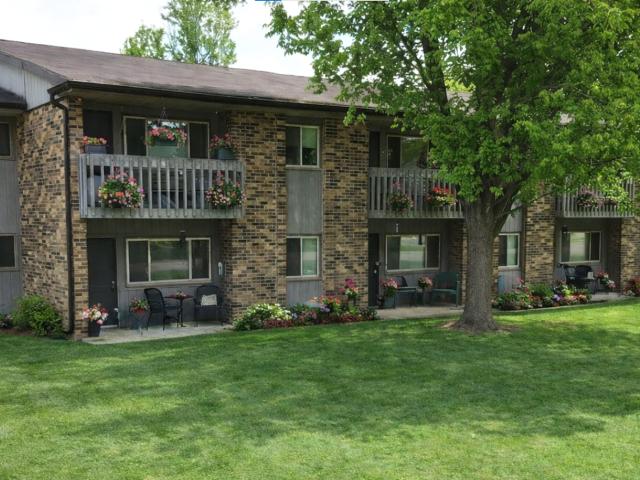 1 Bed / 1 Bath Apartment at Parkwood Glen