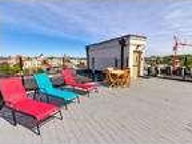 1 Bed 1 Bath Available Today $1300/Mo