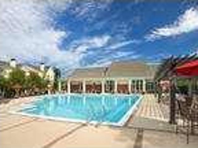 1 Bed 1 Bath Available $1529/Mo
