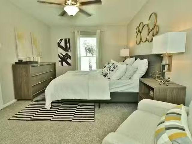 1 Bed 1 Bath Azalea 4