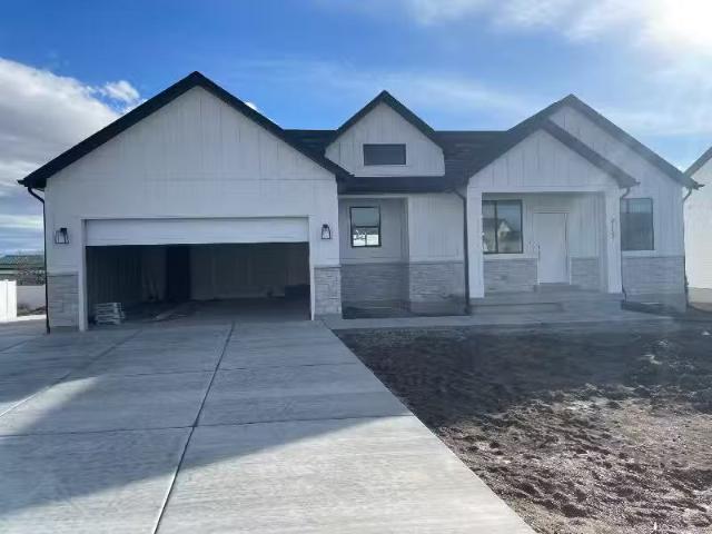 1 Bed 1 Bath Basement Apartment 715 W Cary Ln