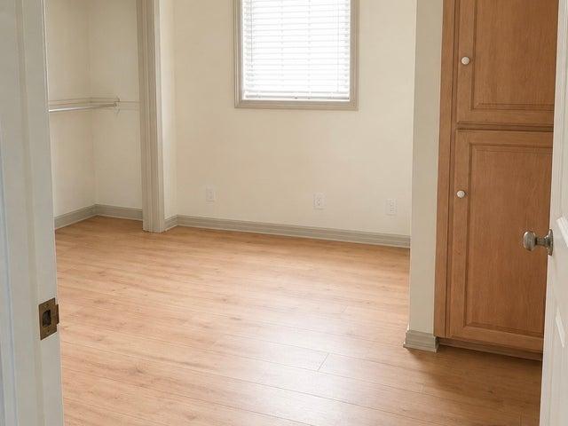1 Bed 1 Bath Beach Side Flat Available