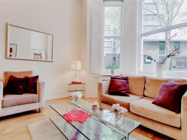 1 Bed 1 Bath, Flat 3, 9