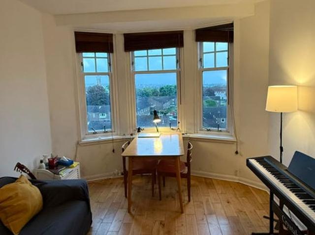 1 Bed 1 Bath Fully Furnished Flat, Gallowgate
