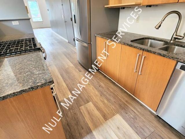 1 bed, 1 bath in Lawrenceville