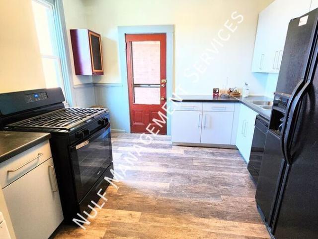 1 bed, 1 bath in Lawrenceville
